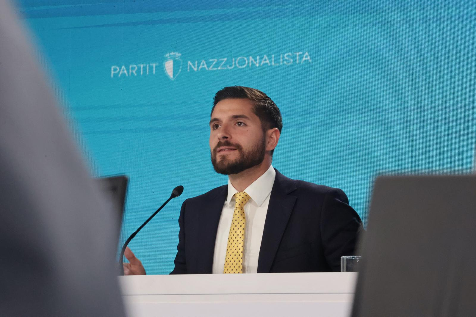 PL accuses Borg of 'blatant lie' over €1 billion debt claim