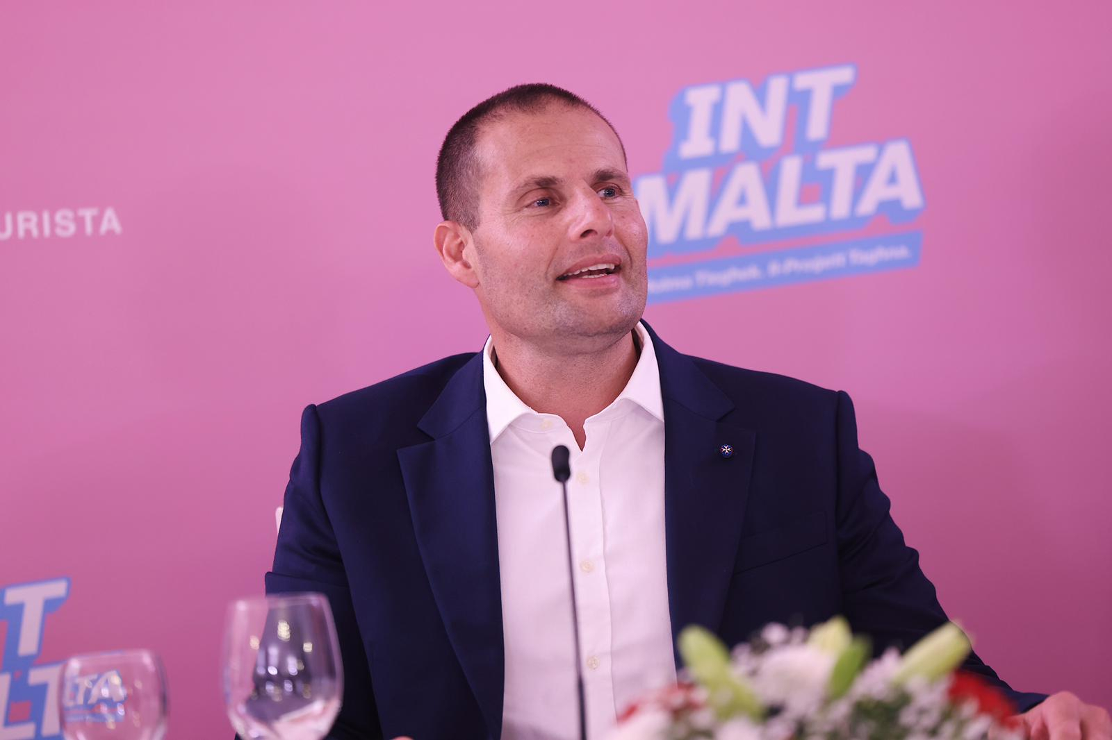 Second week: PN rebound, tax relief and fat cats