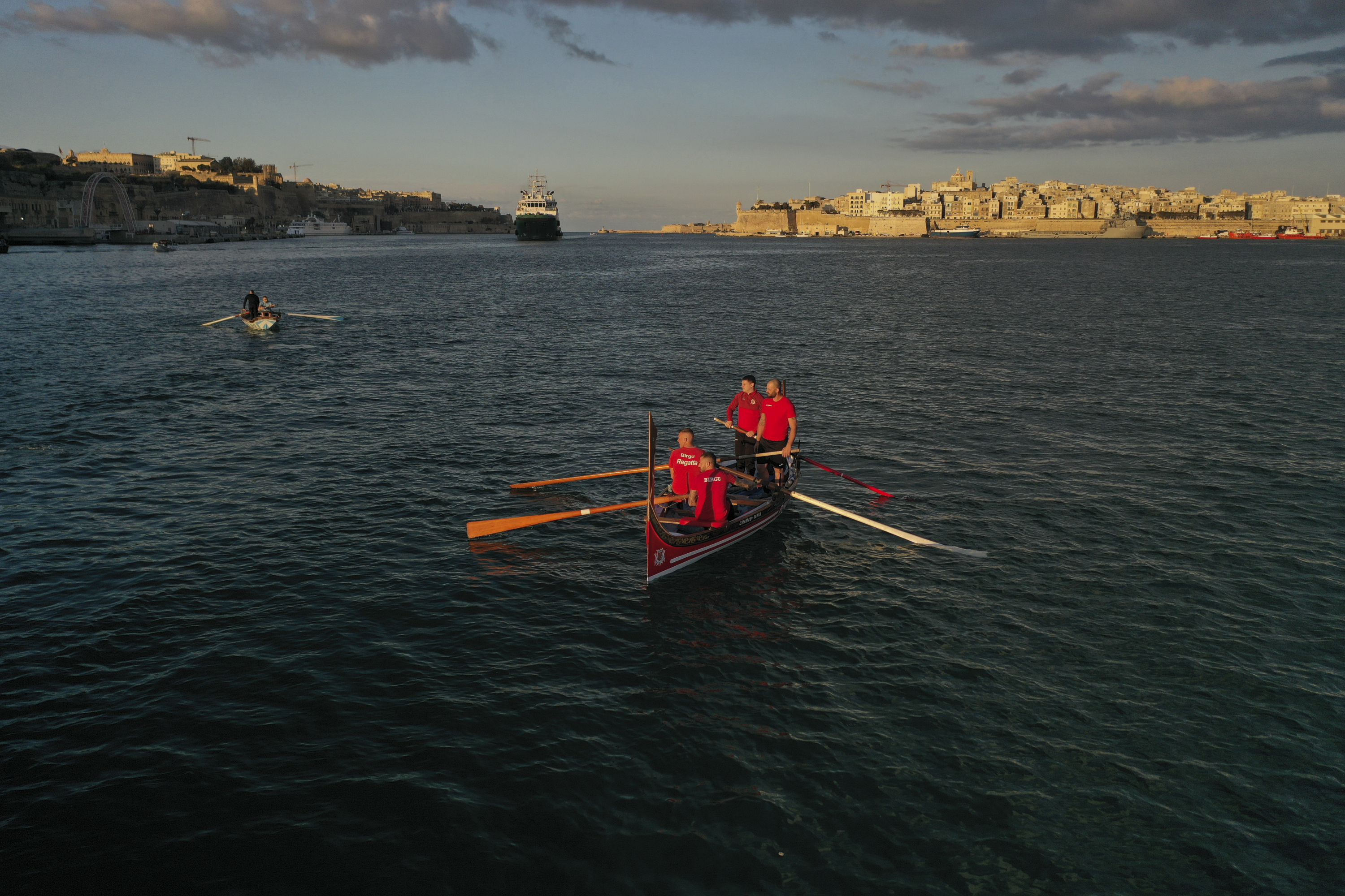 Oars, stopwatches and a sport that refuses to be forgotten