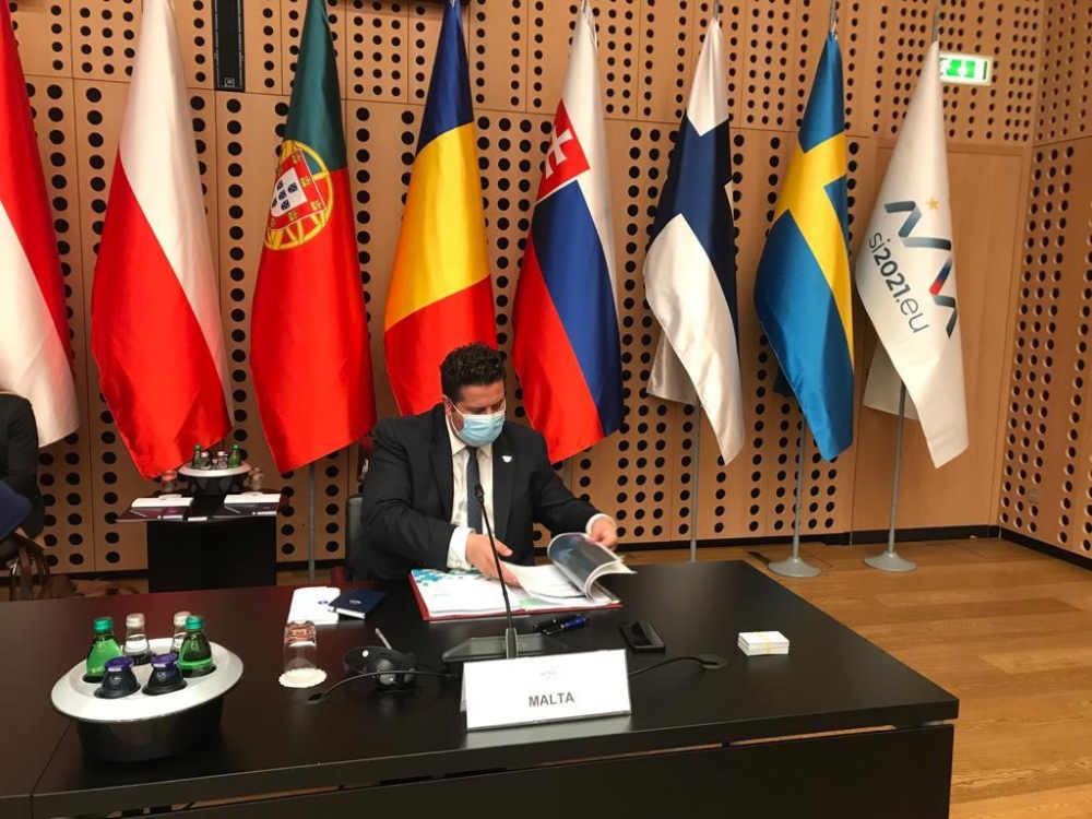 AI: Zammit Lewis calls for legal certainty and human rights safeguards