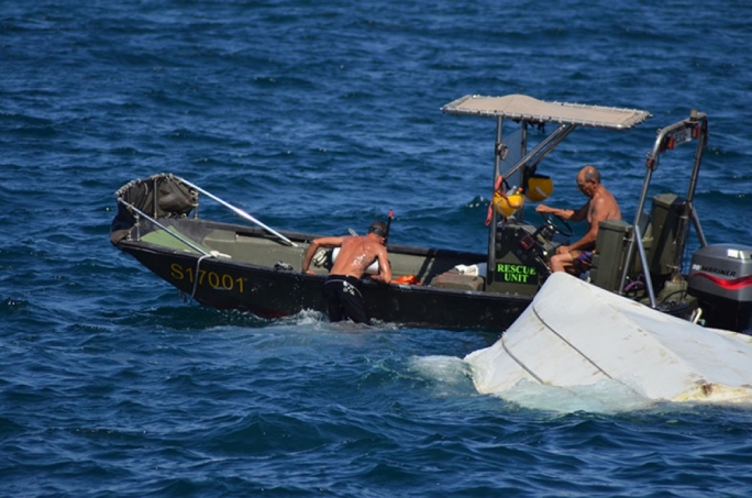 Fishing trawler capsizes at Fekruna Bay - MaltaToday.com.mt
