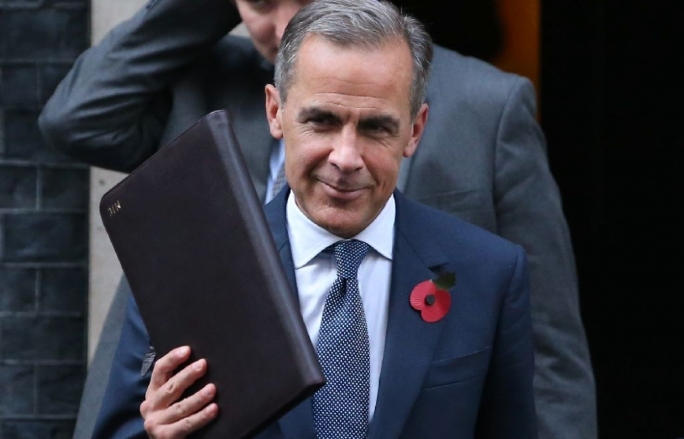 Bank of England governor Mark Carney to stay until 2019