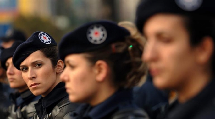 Turkey lifts female army officers’ headscarf ban