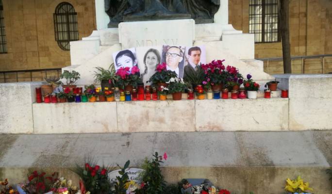 Dom Mintoff, Karin Grech and Raymond Caruana photos appear on Valletta ...
