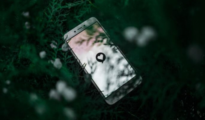 Online dating: Beware of scammers and know how to be protected