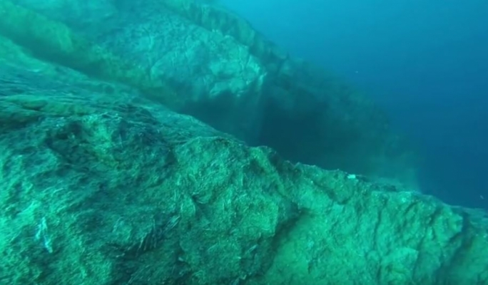 Azure Window in Gozo: underwater footage emerges