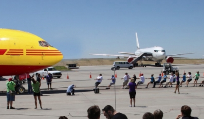 Plane pull challenge in aid of l-Istrina - MaltaToday.com.mt