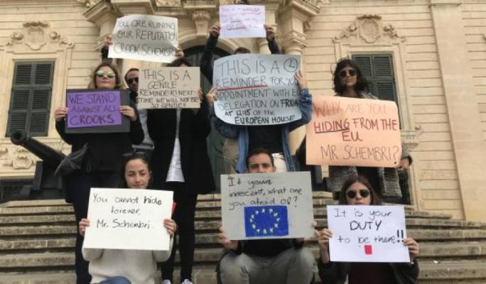 Castille protesters tell Keith Schembri: ‘You cannot hide forever’