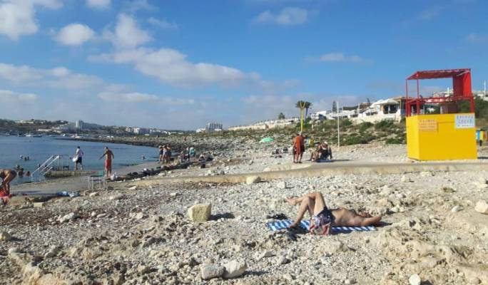 After Armier, authorities target illegally-placed deckchairs from Ta ...