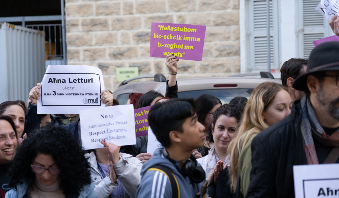 [WATCH] MUT holds protest outside Ministry of Education over delayed ...