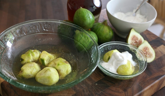 [WATCH] Poached figs in brandy