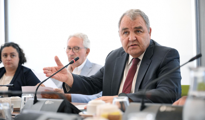 Process to carry out repairs to Parliament building, Royal Opera House ...