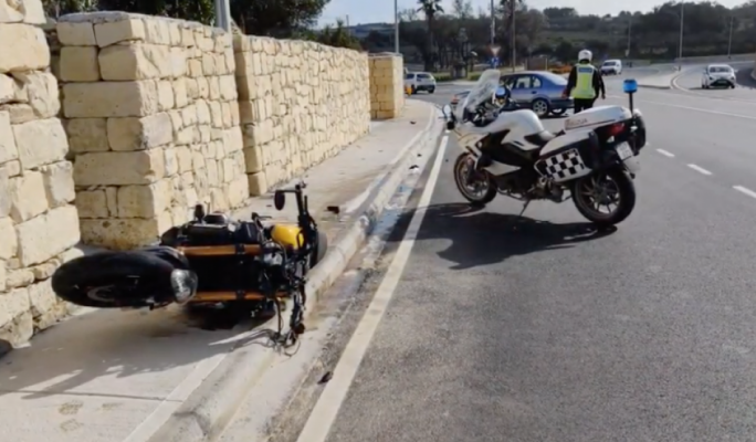 Motorcyclist grievously injured in Mġarr accident