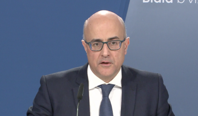 [WATCH] Azzopardi seeks clarity on PM’s property deal with Christian Borg